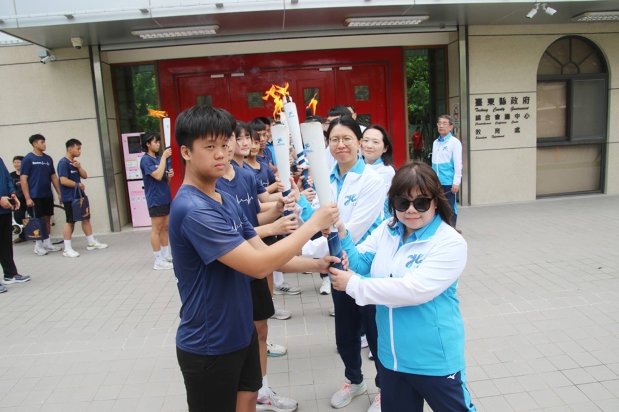 臺東縣府傳遞全中運聖火 允諾全力支持 - 文教新聞｜國立教育廣播電臺